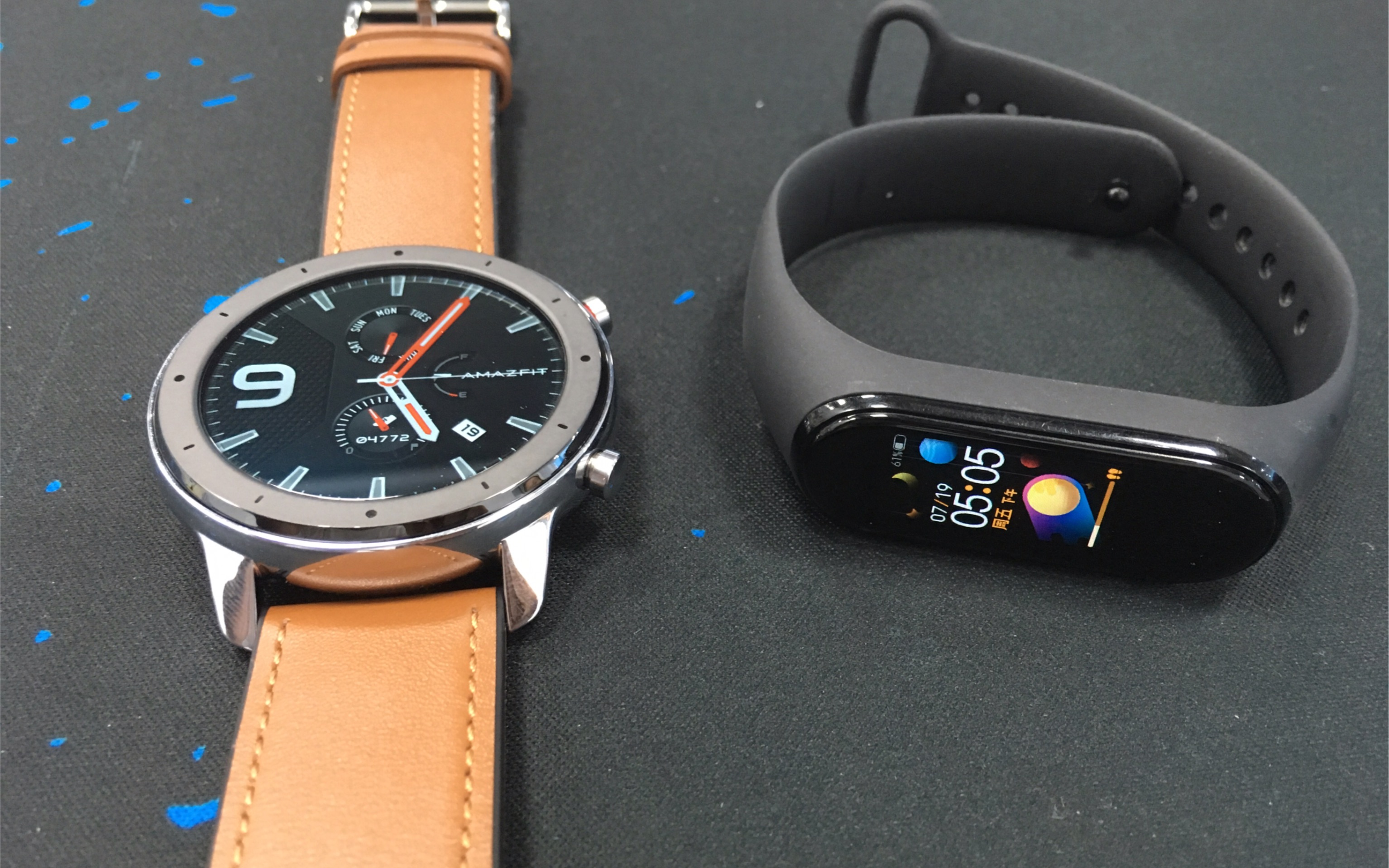 【Amazfit GTR+小米手环4NFC】之最终对决!从功能上来看到底哪款...