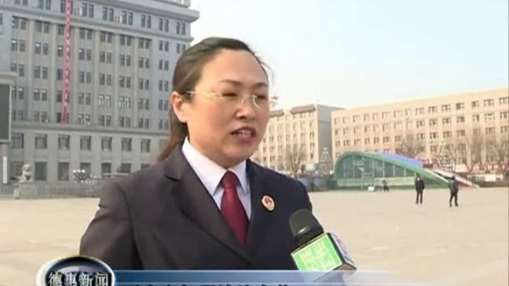 市妇联开展“三八”维权周法律宣传活动