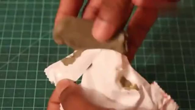 牛人自制一台风力发电机.