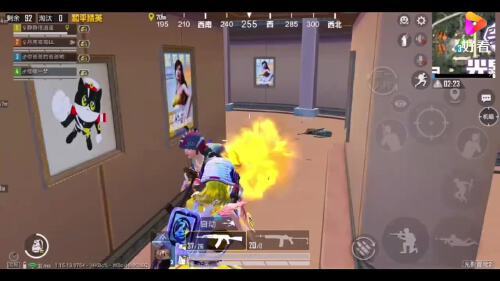 和平精英:紧急呼救器竟成翻盘神器?这波操作太秀了!