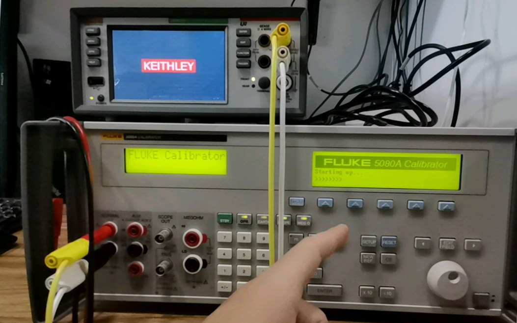 [奇林机电]这个视频仅仅是FLUKE福禄克5080A校准器检测之前的准备...