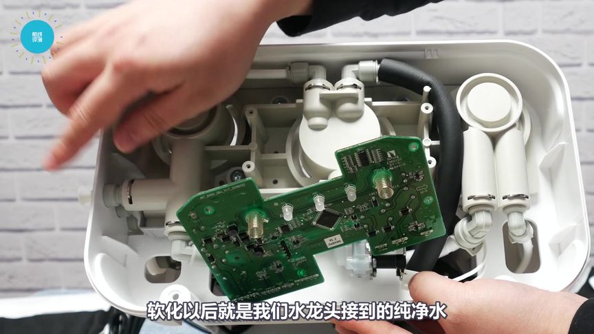 拆解3000块佳尼特RO反渗透净水器,三年不用换芯,性价比秒杀小米