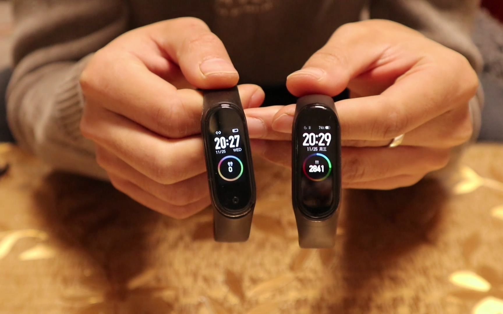 【数码】九块八买了一个酷似小米手环4的智能手环M5