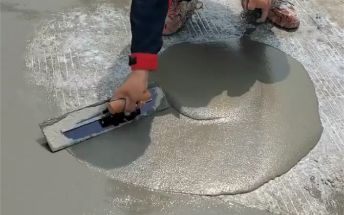 高强度水泥路面修复材料,两小时快速通车,修复完强度可达C60