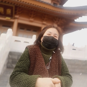 闲对清茶品浮生 