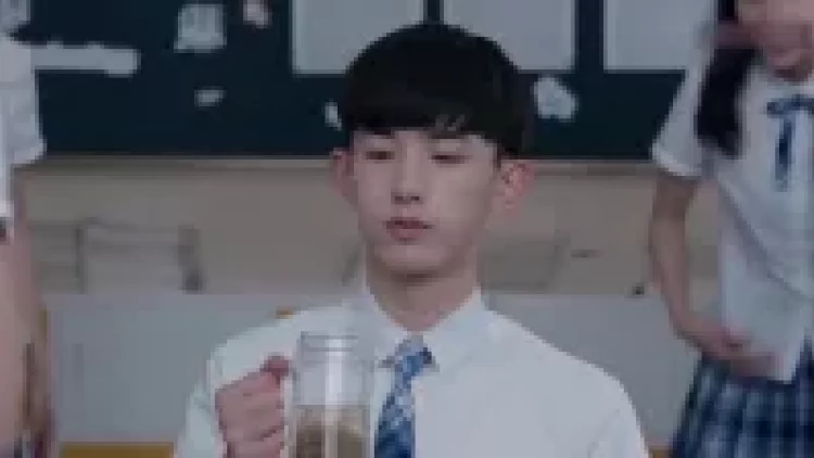 学渣用计算器玩游戏,本想羞辱学霸,学霸直接编程改装成游戏机