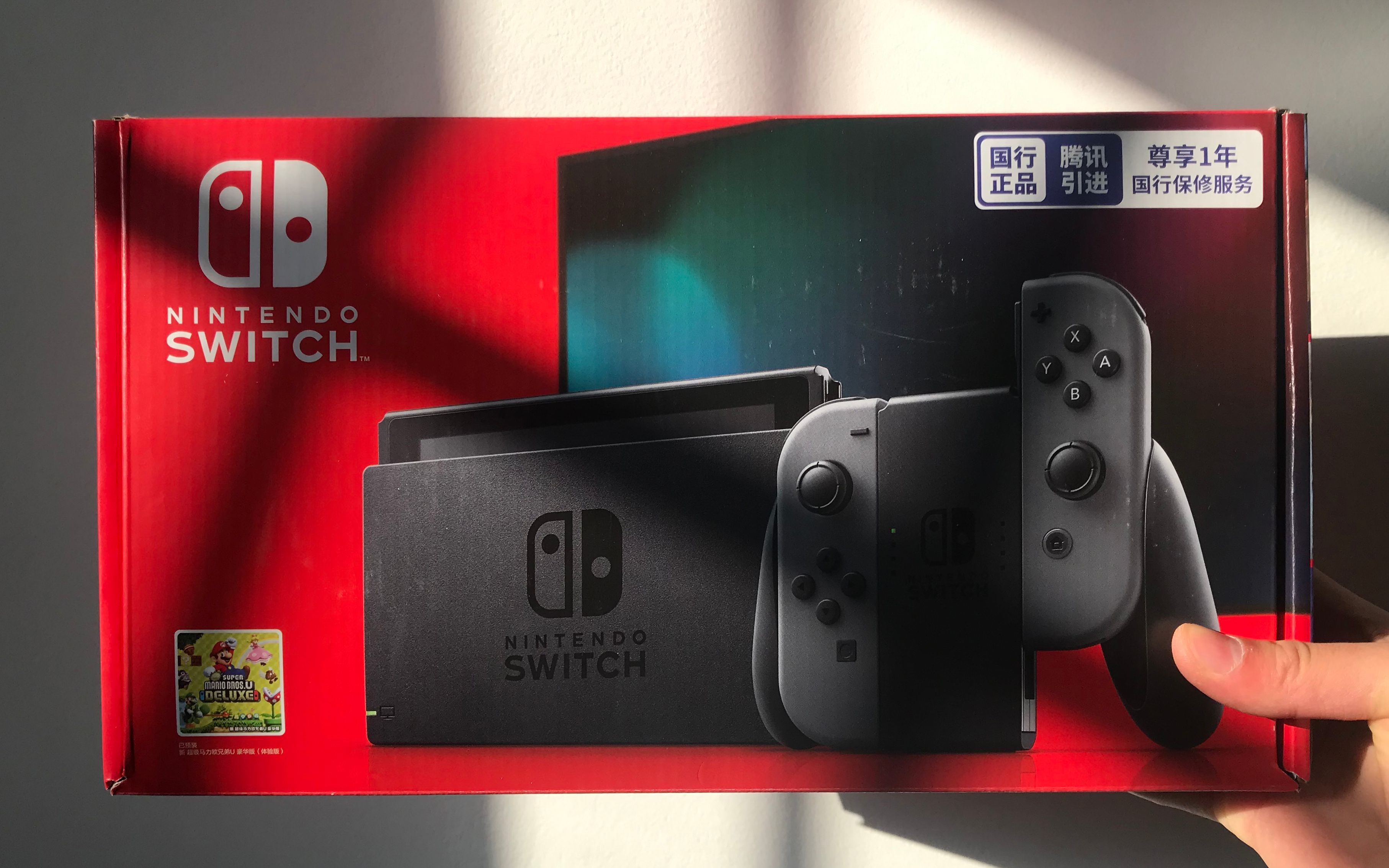 NS 国行SWITCH收到,万幸可以玩日版游戏卡,偷笑
