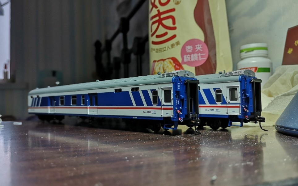 N27金温色UZ25G开箱视频