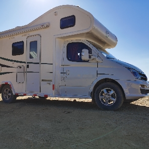 小张的房车生活 