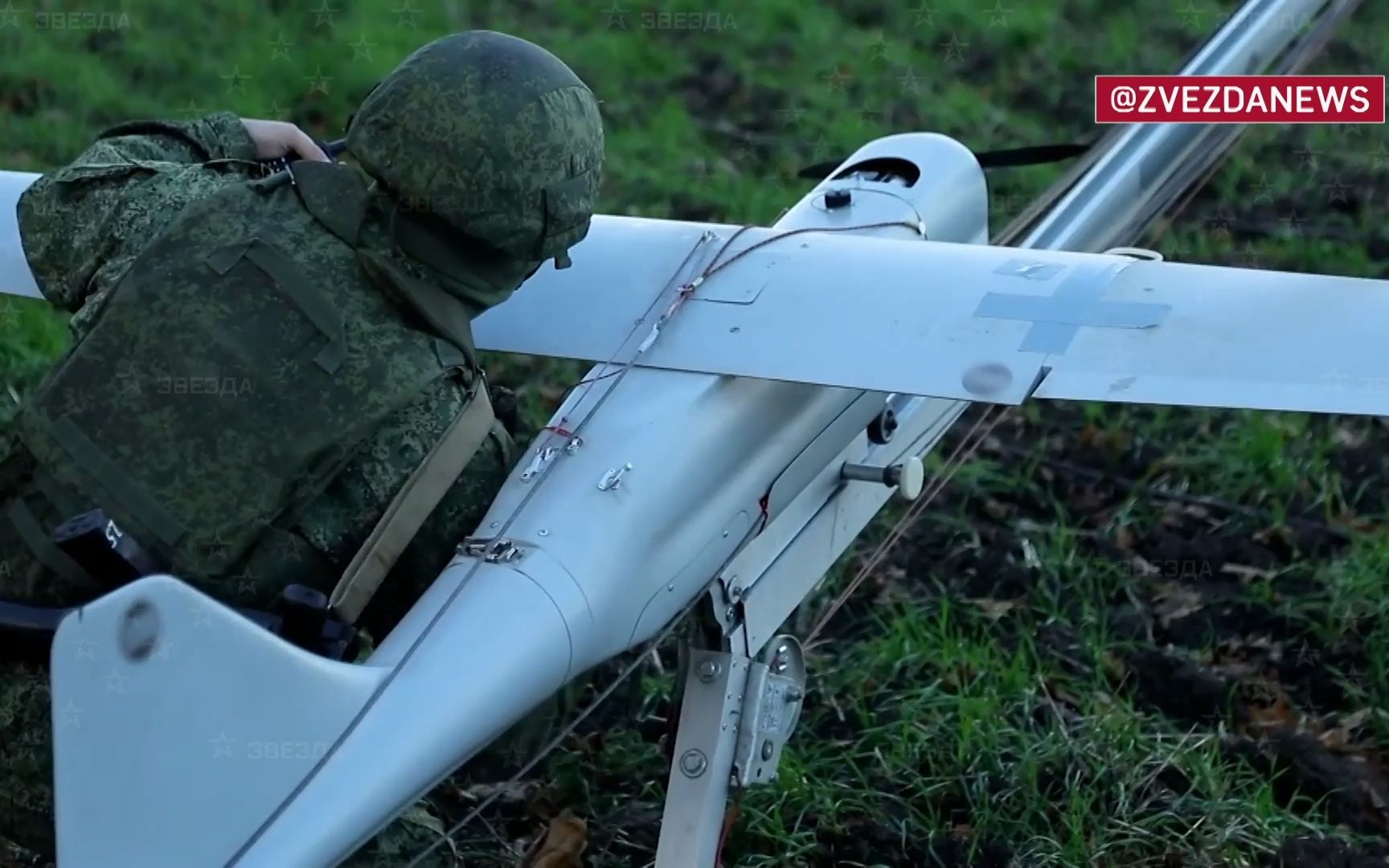 简介)侦察,窃听和短信:什么是电子战综合体“LEER-3”与无人机“...