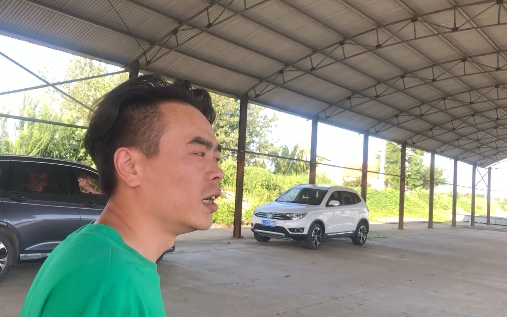 你知道买一斤螃蟹能吐出来多少水么?了解这个小知识,买螃蟹不吃亏#...