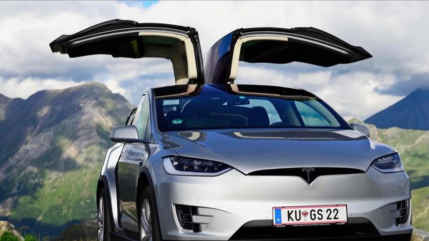 超级跑车的秘密:世界上第一辆电动汽车,造型像一块奶酪