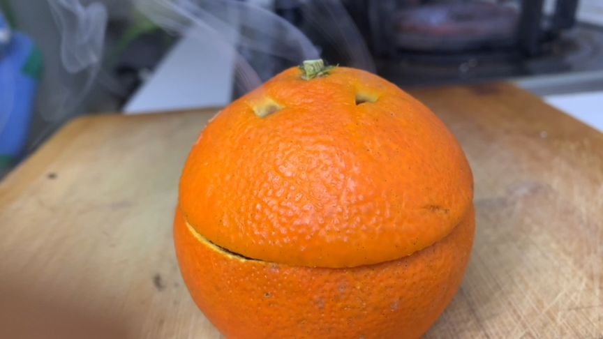 自己做的香炉橙子艾草,屋里熏香还能净化空气艾草有安神助眠作用