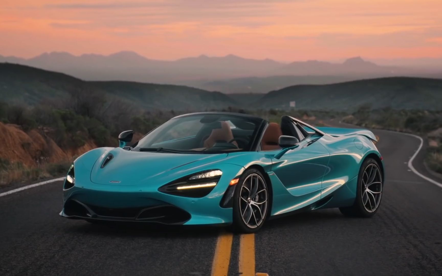 一分钟唠车丨198万!3.2秒破百! 迈凯伦GT真正的旅行跑车