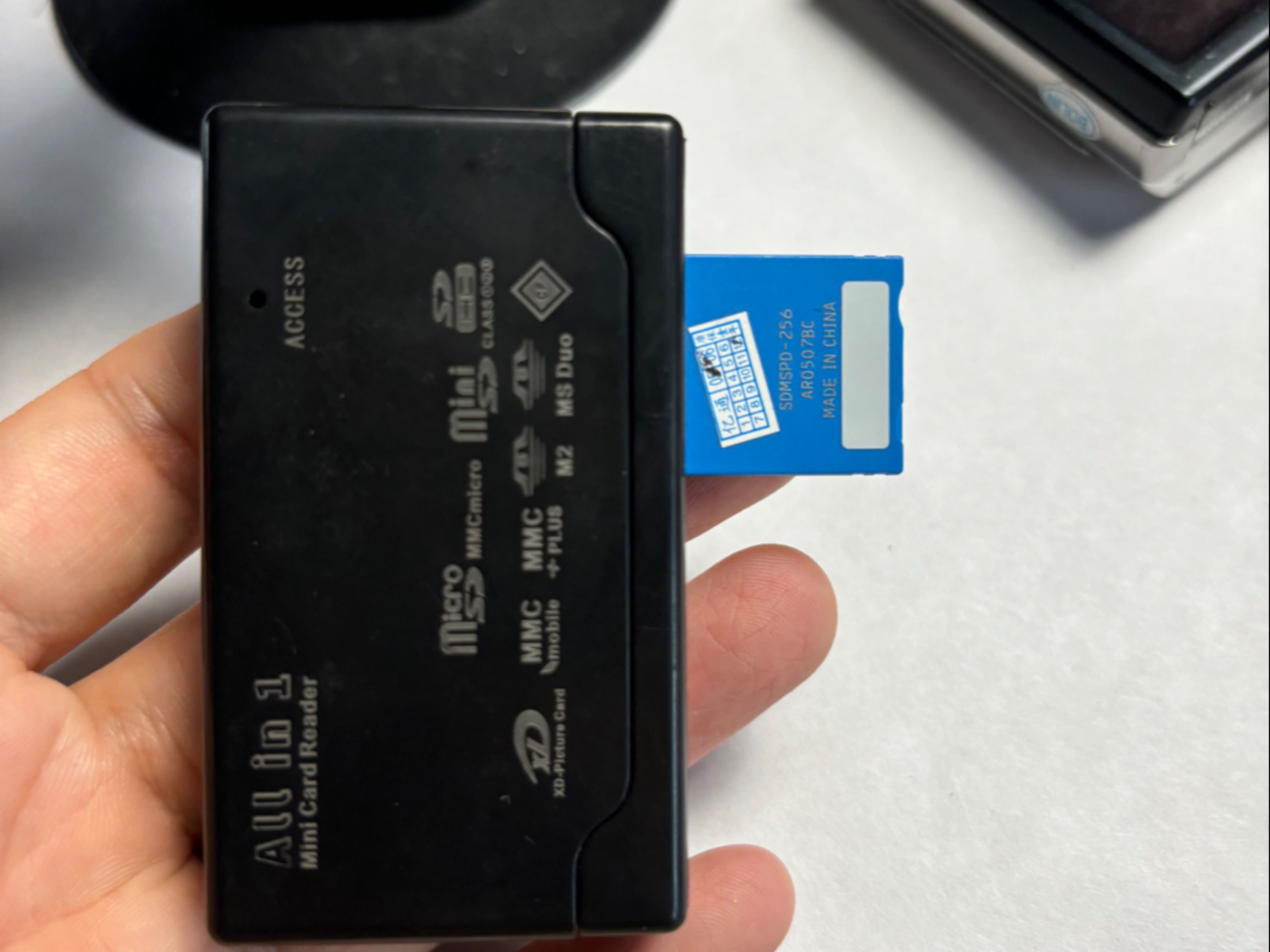 索尼T500数码相机,ccd,如何安装电池,如何安装索尼ms内存卡,区分电池...