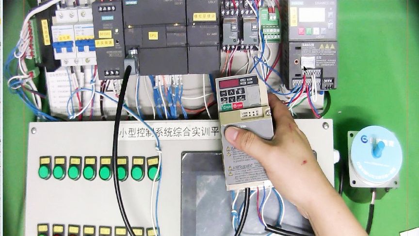 西门子S7-200SMART与安川V1000变频器Modbus-RTU通讯