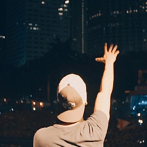 踢踏踢踏的小雨鞋 