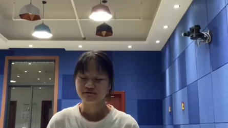 幼儿园大班语言《月亮姑娘做衣裳》