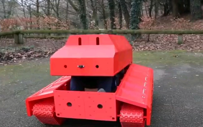 牛人制作坦克模型,堪比真机的酷爽体验!