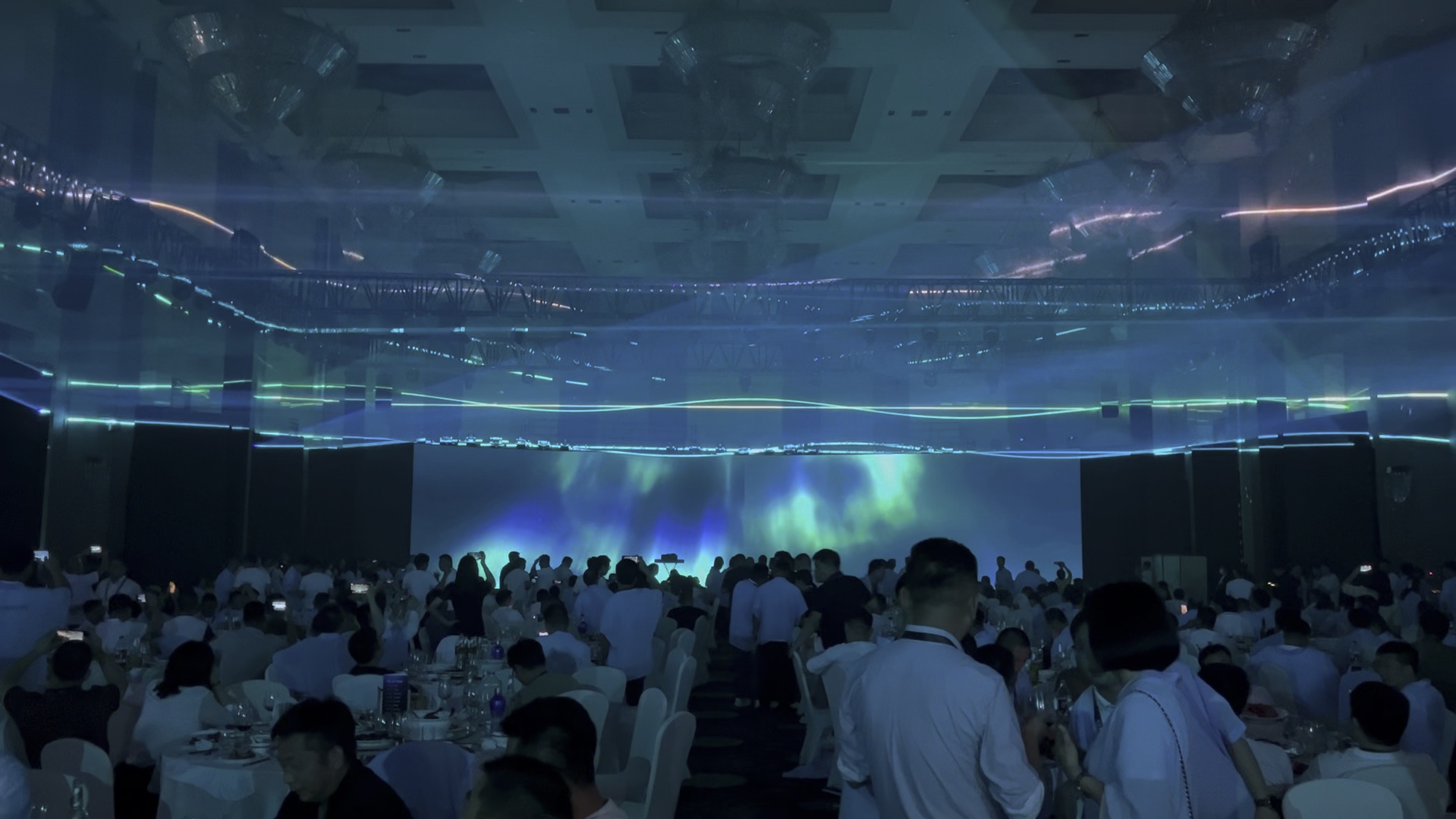 晚宴重磅压轴节目:室内光影秀 激光互动秀!2024创意节目推荐