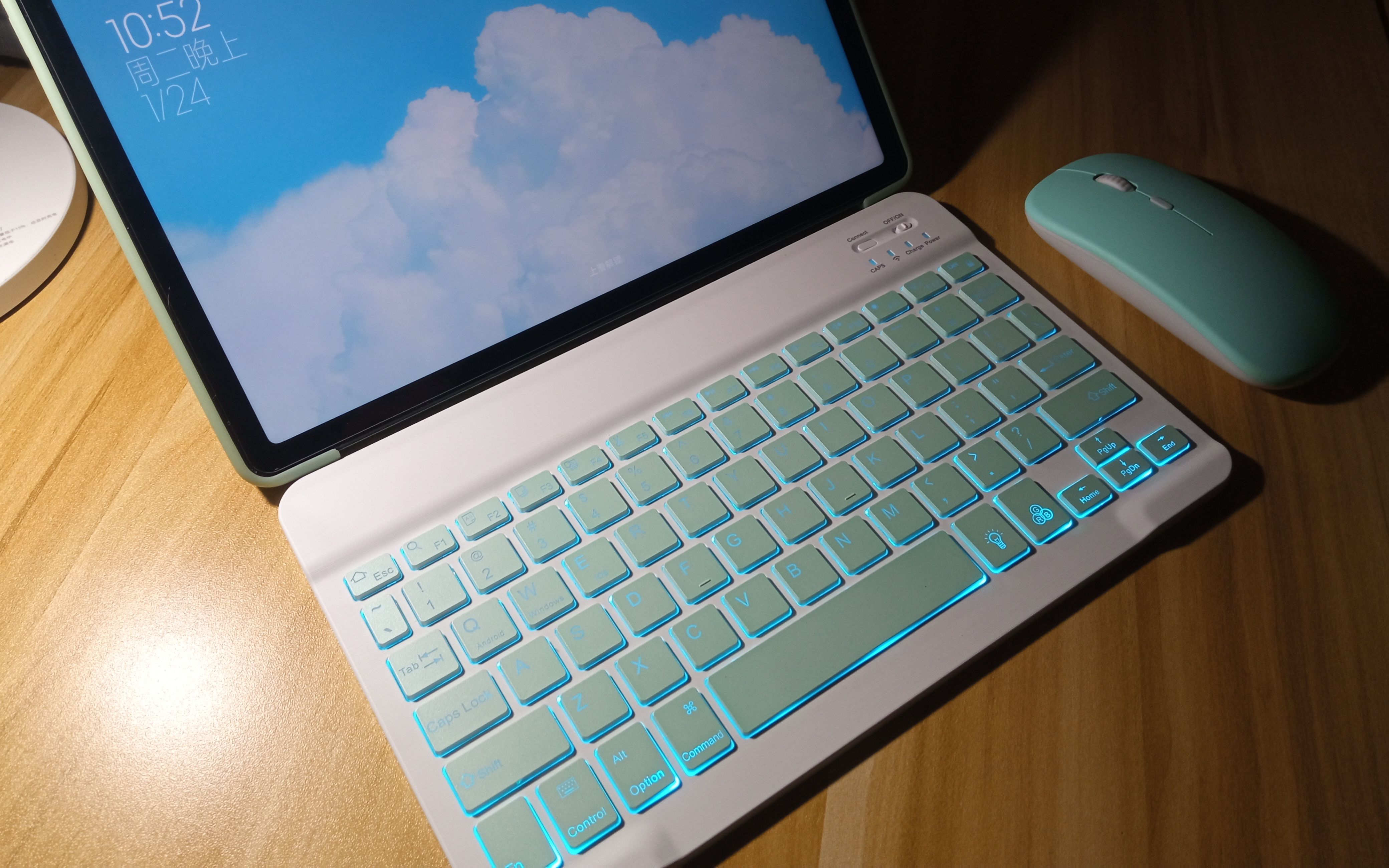 某多蓝牙键盘鼠标简单测评