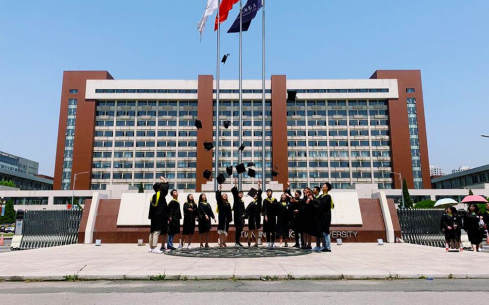 【毕业晚会】疫情下送自己一场毕业生晚会1