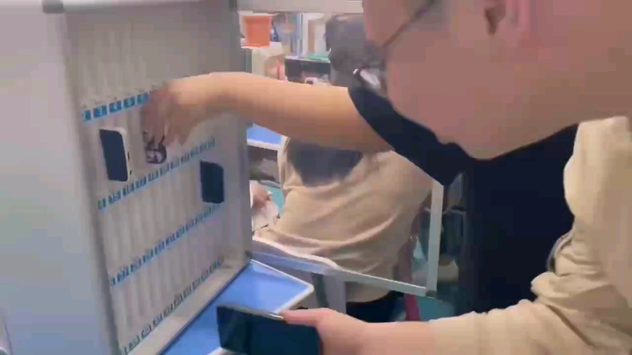 武汉华中艺术学校的管理怎么样?我校实行寄宿制封闭式管理(放假时间...