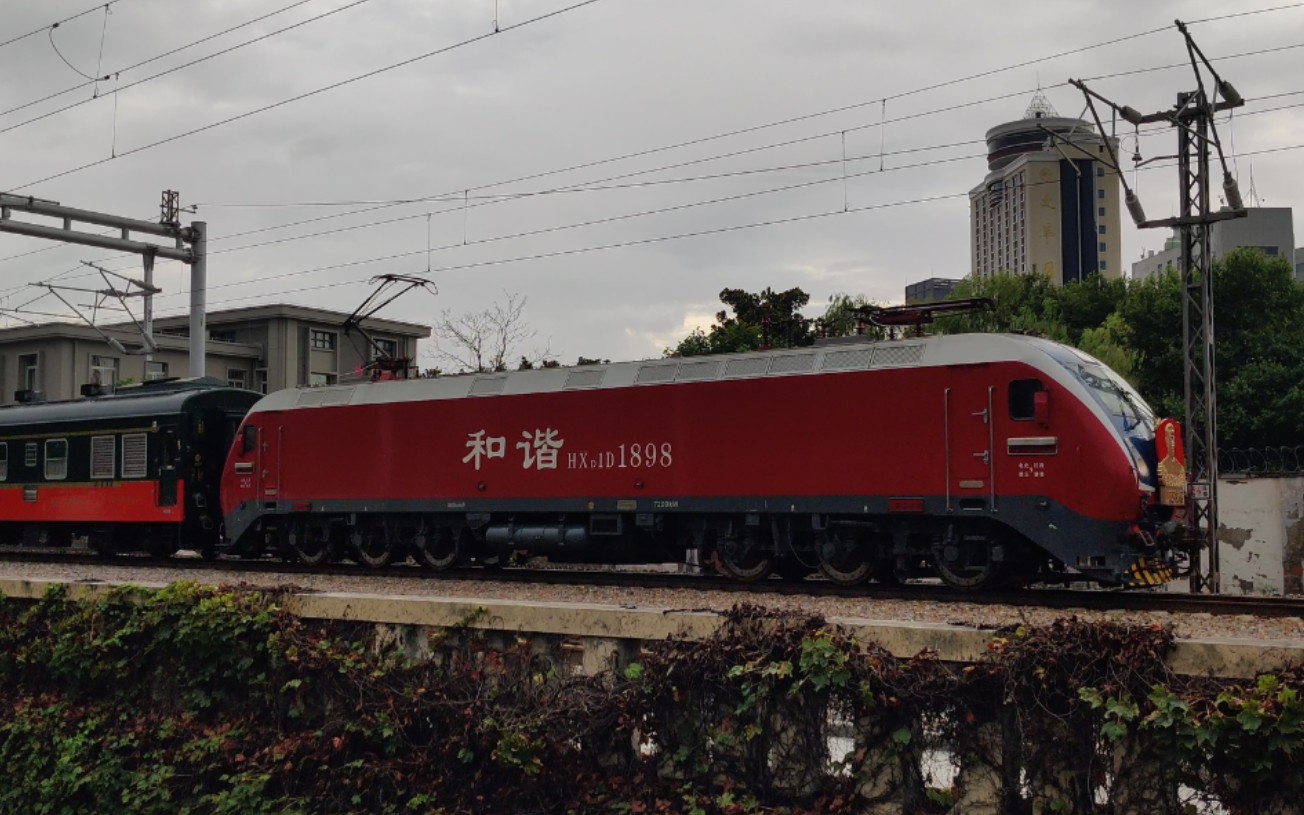 【铁路随拍】沪嘉旅游列车 0Y704(马王塘～嘉兴)抵达嘉兴站 担当Y702...