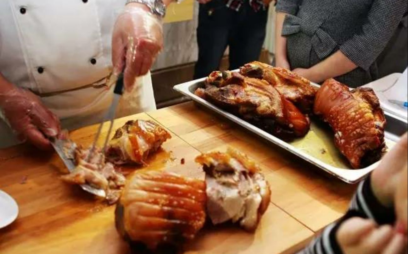 德国的猪肉消耗量要比我国还要大,那么德国人吃猪肉有多疯狂呢