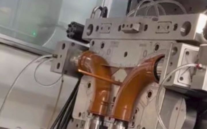 非常经典实用的90度弯管模具结构