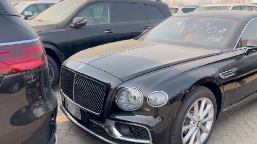 宾利全系狂降60万!港口现车底价疯抢 错过再无