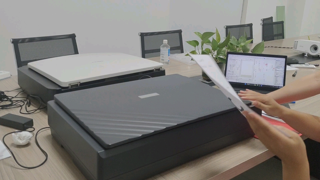 华科益A380plus平板扫描仪,是指由CCD光学器件来完成扫描工作的...