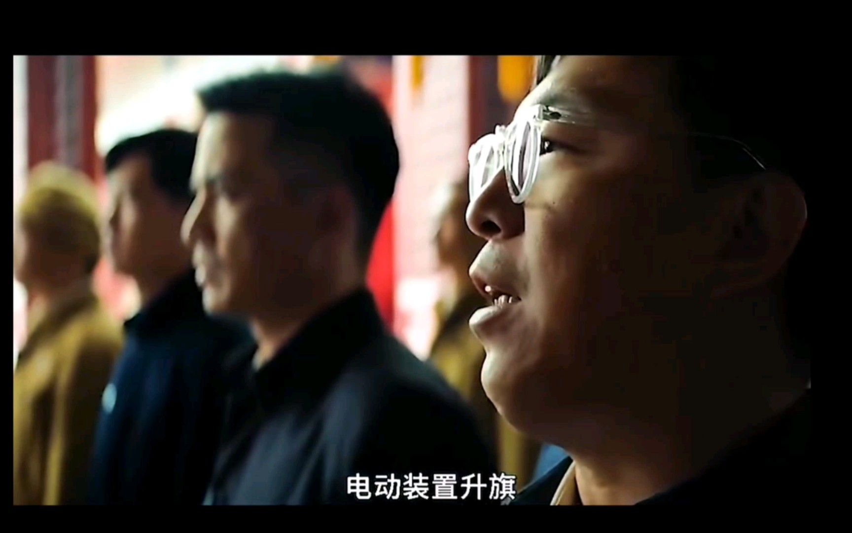 五星红旗是骄傲,这是在什么地方都要好好保管,它代表国家