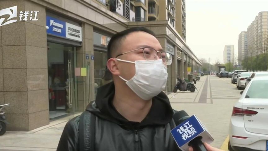 在雅迪专卖店买的电动车 被交警抓住说用了假牌照