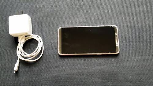 手机充电时,记得这样做,可以延长电池的使用寿命,看完涨知识了