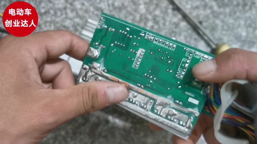 如何利用最简单方法拆解电动车控制器?看一遍就能学会