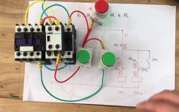 电工知识:两个接触器互锁控制电路,线号标注通俗易懂