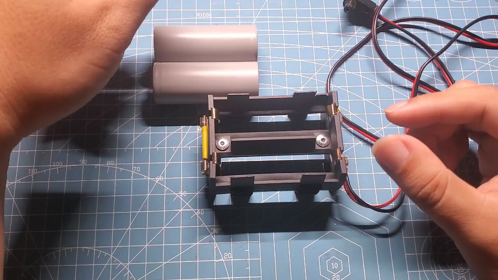 野外架台电池选择指南-做了个简易电池盒