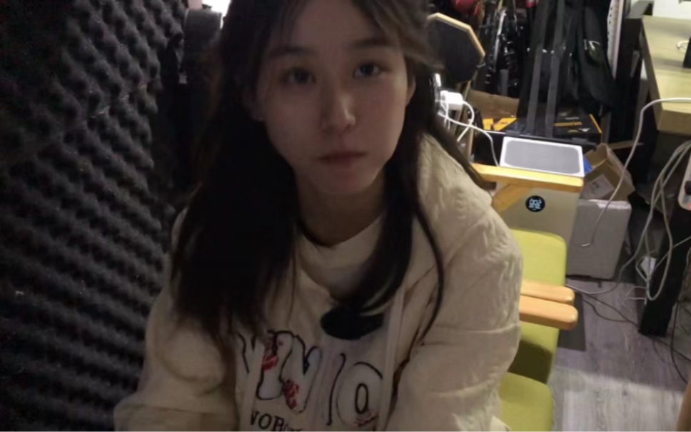 “不是我可爱,是你喜欢上我啦.”