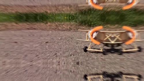 如何用雪糕棒制作迷你电动双翼飞机模型