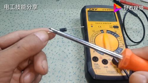 二极管正向导通,反向截止什么意思?怎么区分正向和反向?教给你
