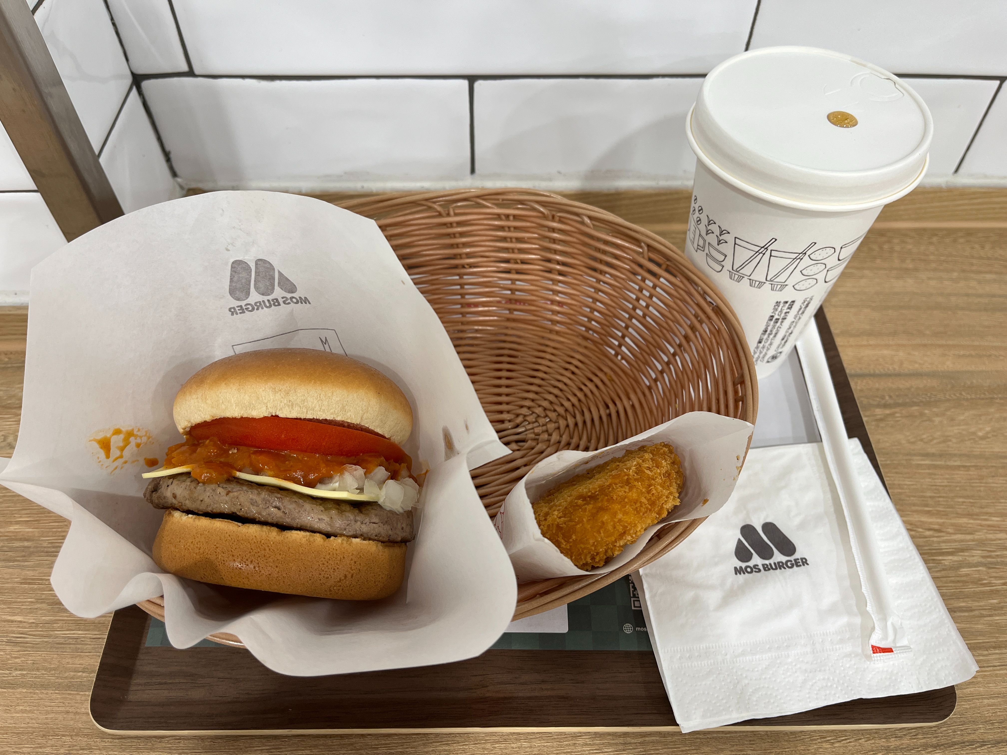 使用农行乐绚万事达白金信用卡,于香港MOS BURGER express九龙站...