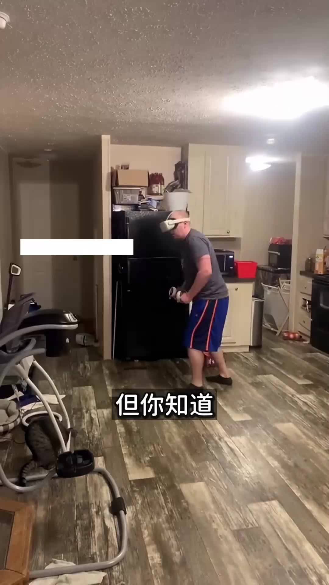 玩VR游戏你不知道的技巧,一不小心很容易翻车!