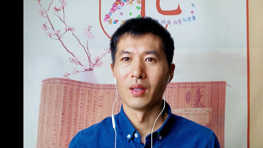 嘴唇干裂、发白、发紫、发暗腿脚酸疼可能是脾经发出的信号。