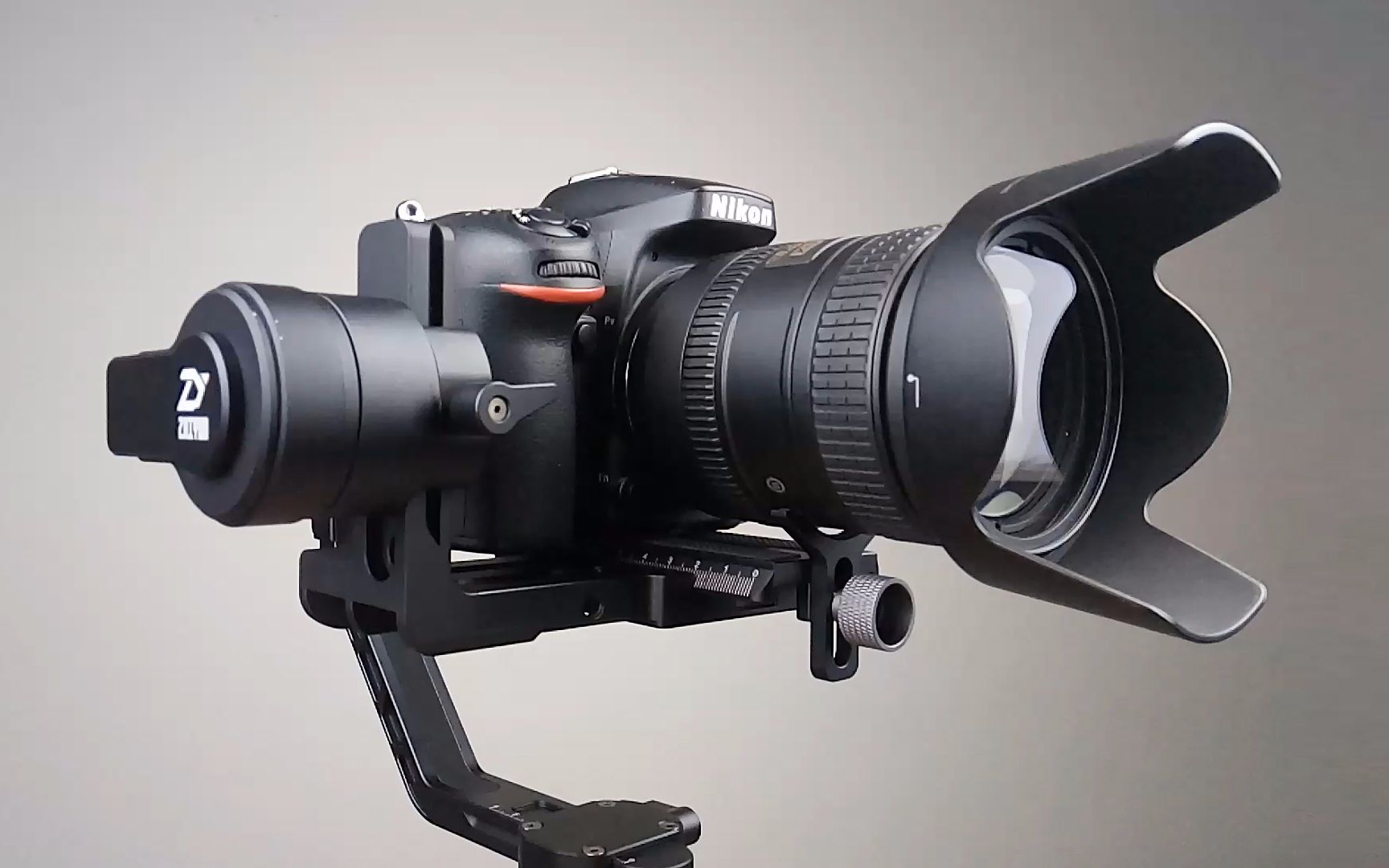 稳字当先!轻度体验智云云鹤2专业稳定器!