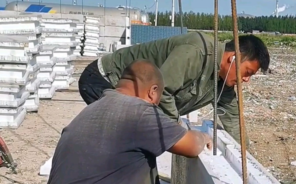 模块建房火爆南北,但是灌注大量的混凝土导致房屋造价大幅增高,不...