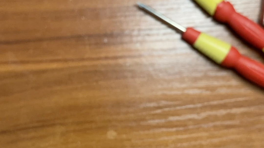 鼠标微动改热插拔教程,原因鼠标左键双击。