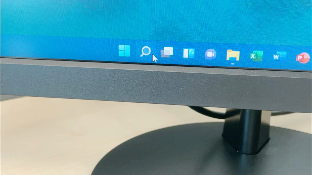 win11～任务栏消失,把系统时间调到9月4号以后,恢复,可以用了,暂时…