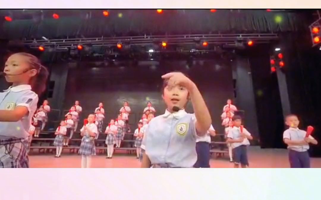 ...儿童节小学合唱比赛《中华少年》艺术节合唱队形歌曲变化。运动会...