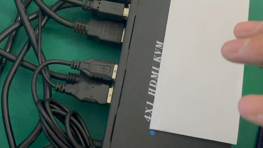 HDMI 分屏器 4进1出 带鼠标键盘游戏穿越屏幕:连接方法